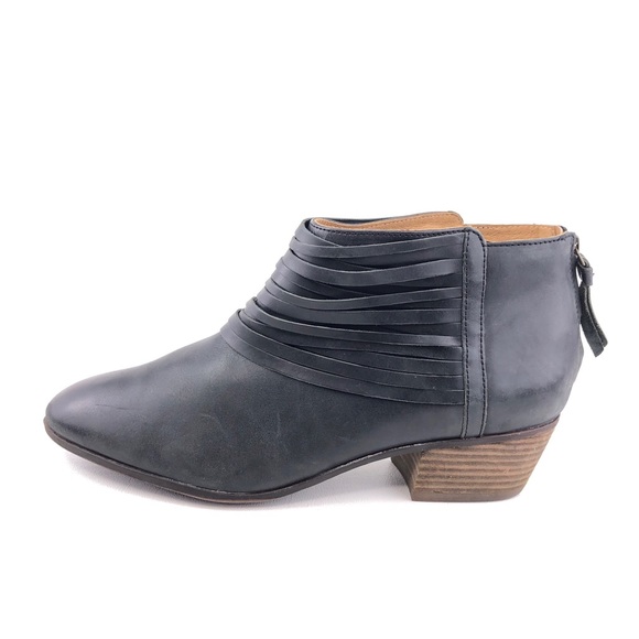Clarks | Shoes | Clarks Spye Celeste Black Leather Ankle Boots 2m ...